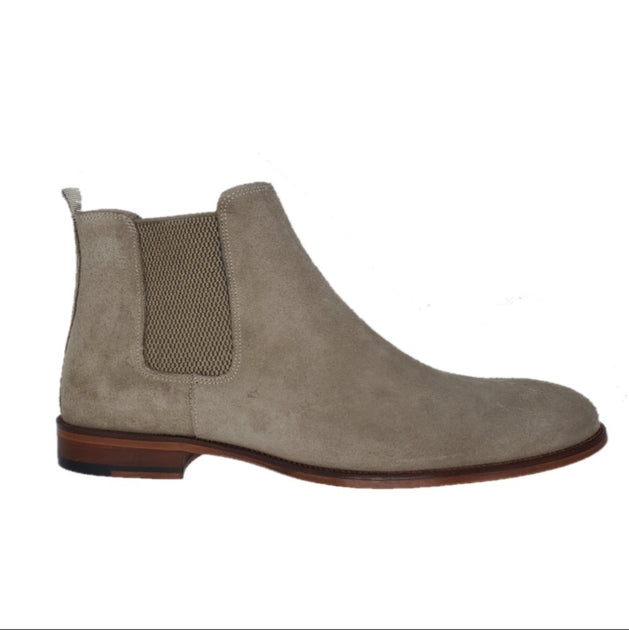 Shoe Shop – The PERSONA Store